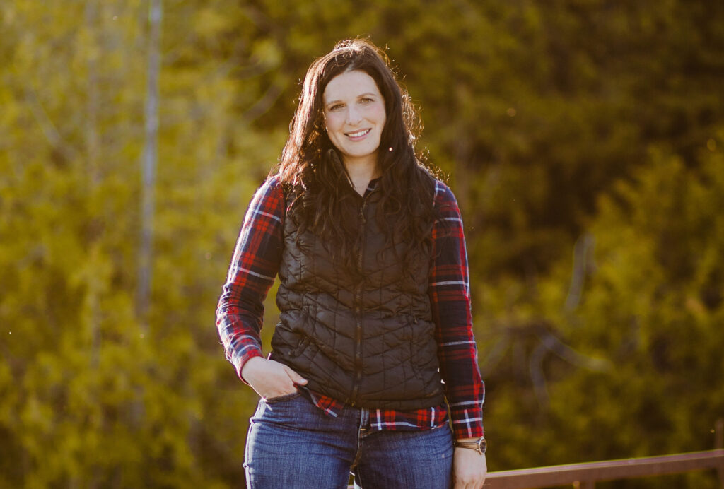 Grey Bruce Farmers’ Week awards 13th annual prize to local vet