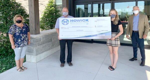 Howick Mutual Insurance donates to Belmore Community Centre