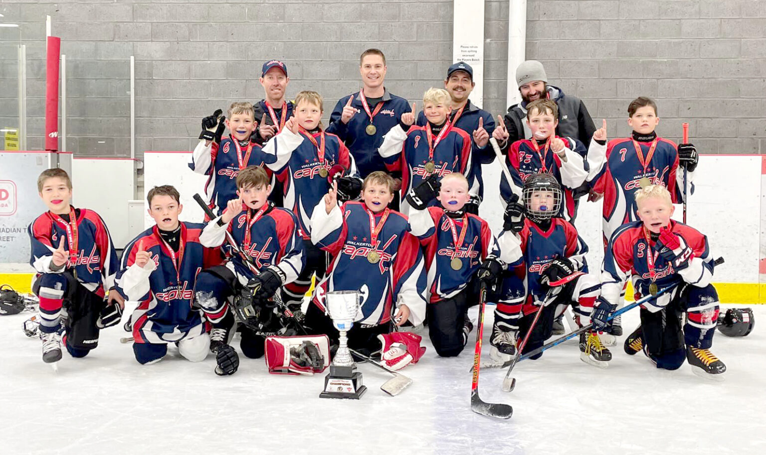 Walkerton U11 LL#2 Red squad wins Hanover Canadian Tire Cup