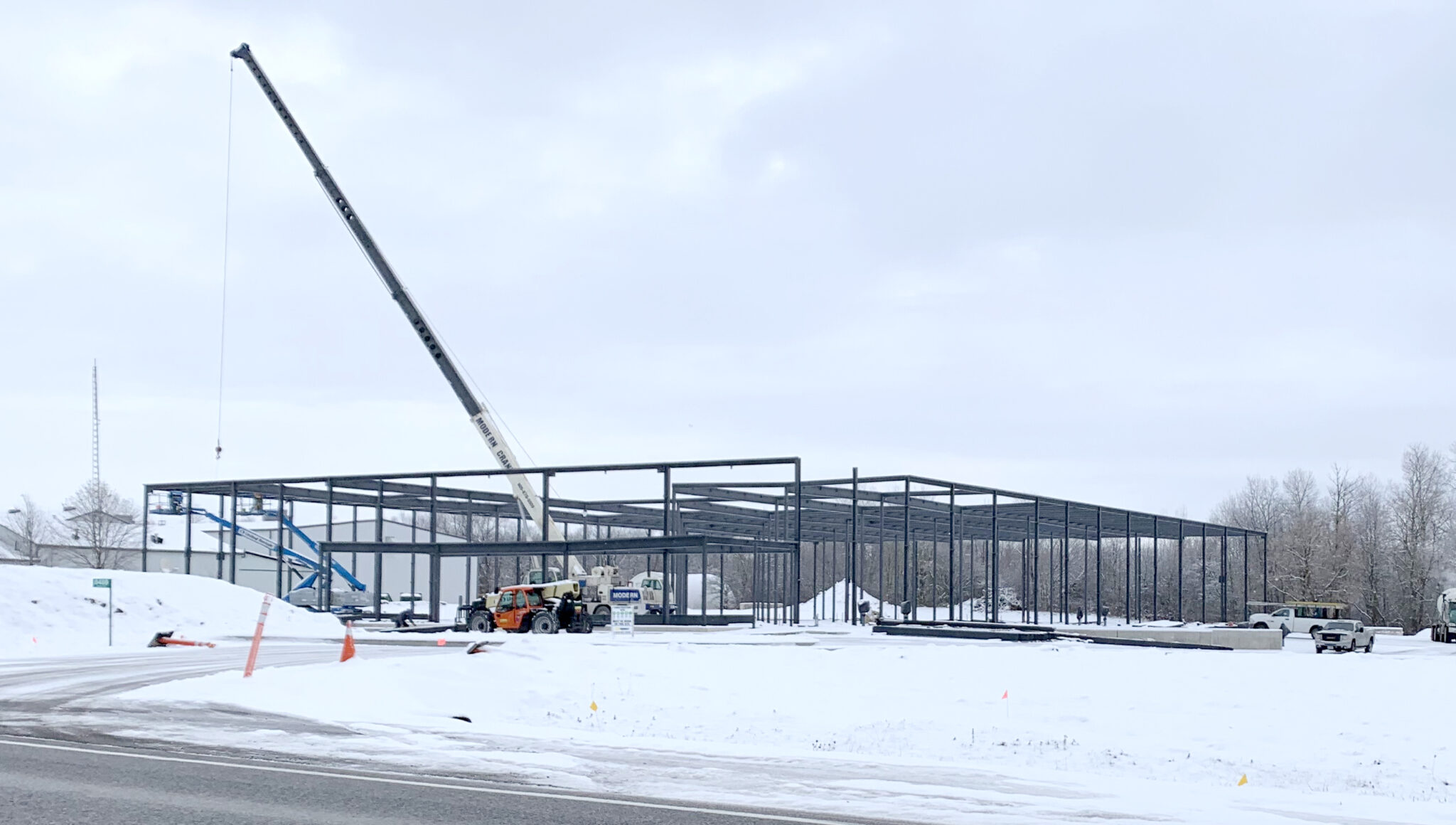 Ideal Supply breaks ground on new distribution centre