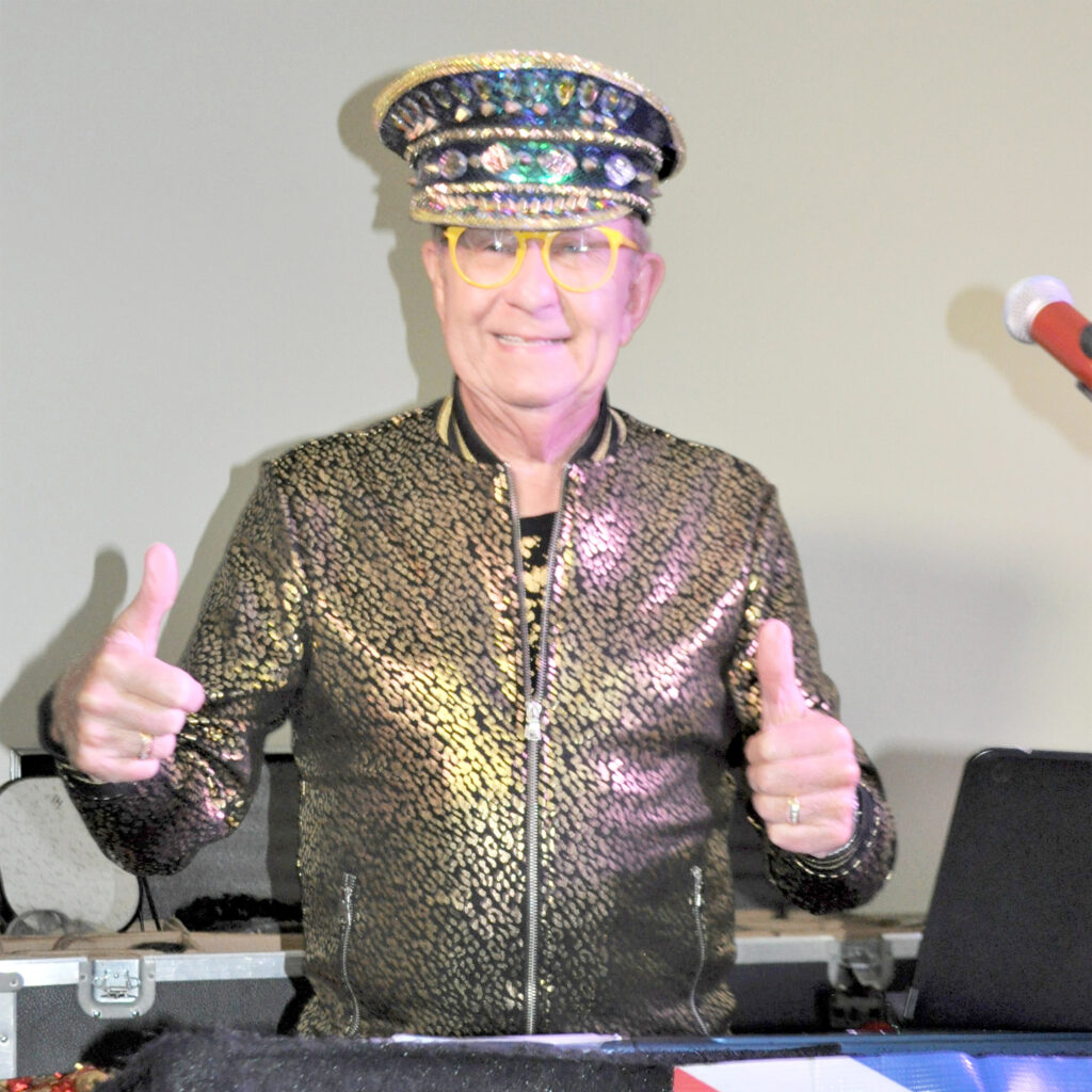 Jimmy Keys entertains in Mildmay