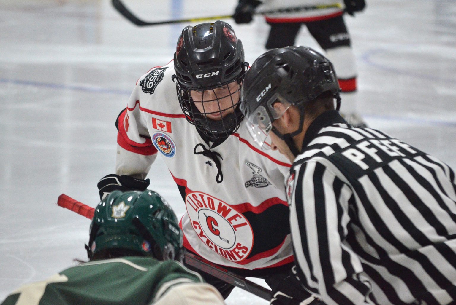 Junior Cyclones split first two tilts of regular season