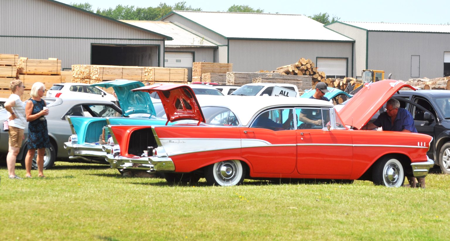 Private Collectors Garage Tour draws crowds of auto enthusiasts